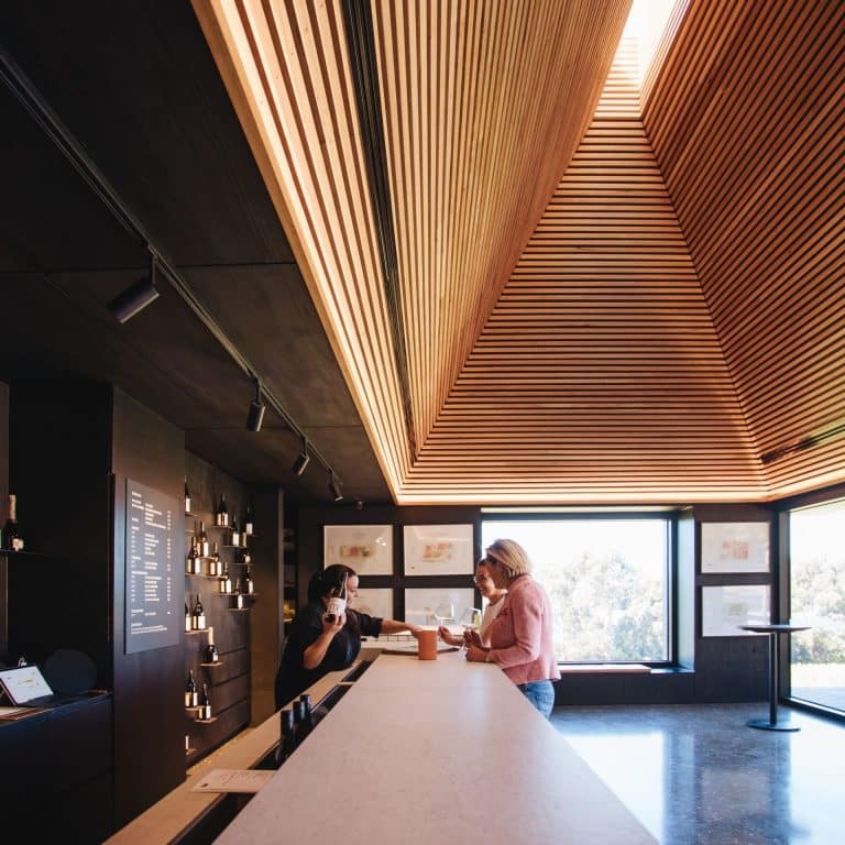 Mornington Peninsula Wineries: 8 Top Vineyards To Visit | Wine Regions ...